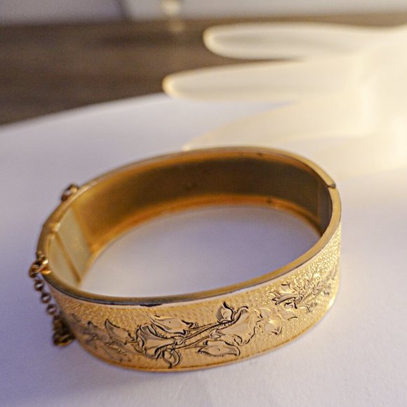S.O.B. BIGNEY | Jewelry | Antique Gold Filled Hinged Bracelet | Poshmark